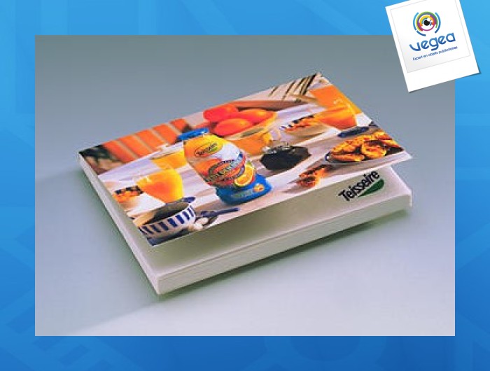 Bloc post-it personnalisé avec couverture | Post-it personnalisé ...